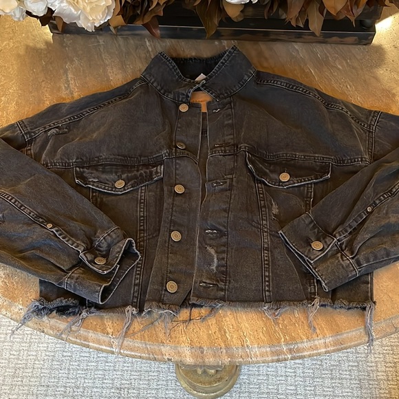 H&M | Jackets & Coats | Nwt Hm Cropped Distressed Denim Jacket In ...